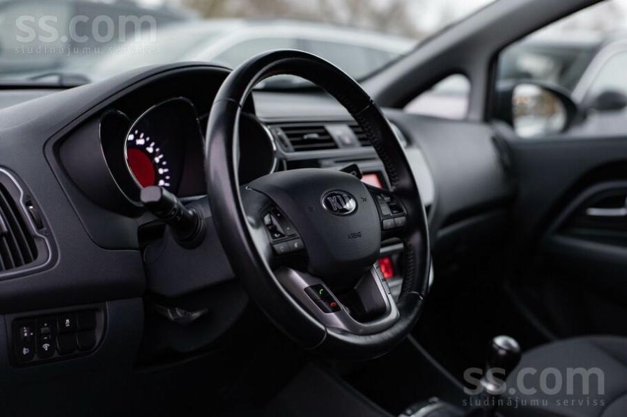 Pelēks Kia Rio 2017 Rīga, ar dzinēja tilpumu 1.20 L un nobraukumu 89 tūkst. km par 6990 €, foto 13 vietnē AUTOMOTO.COM.LV