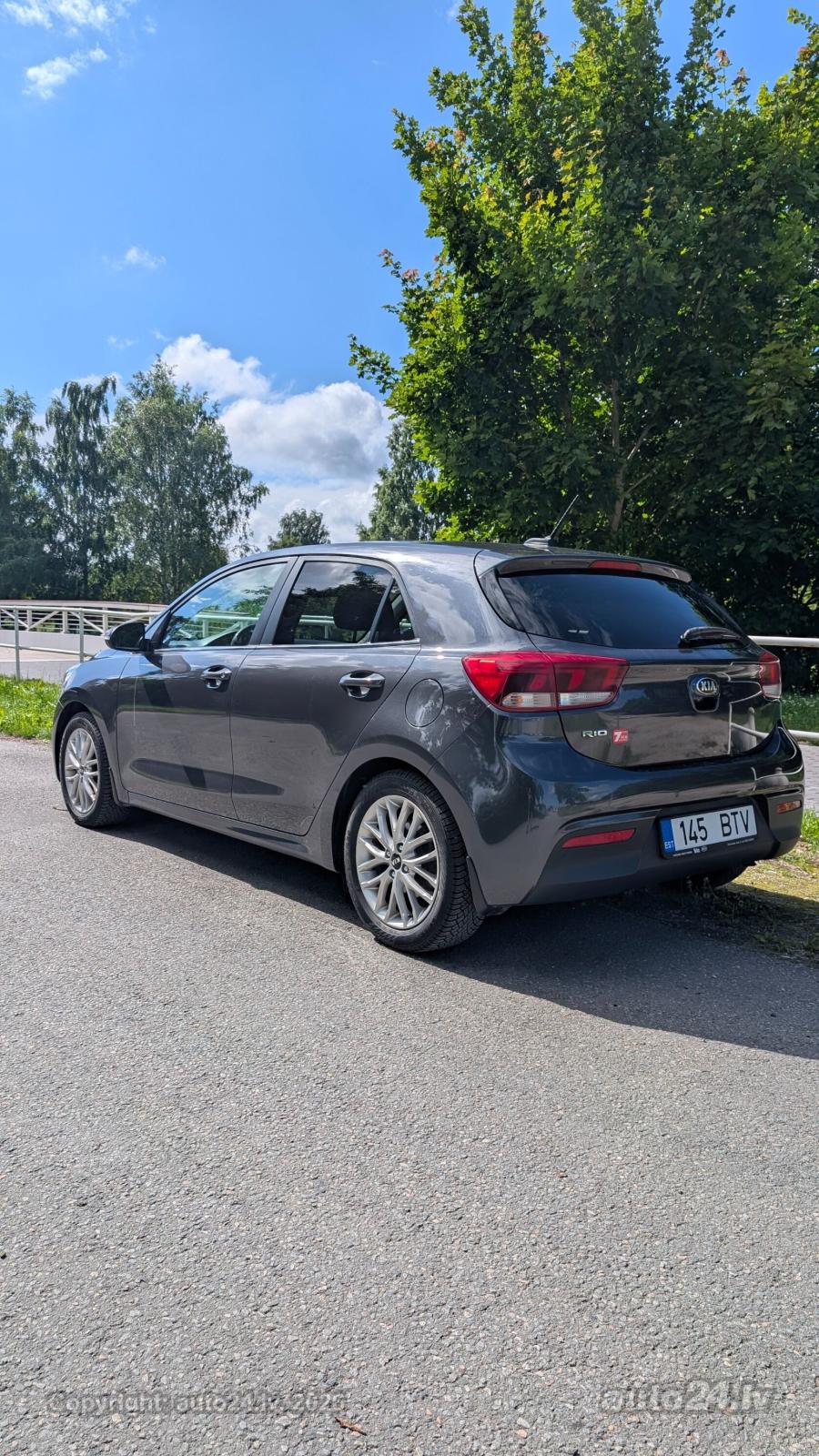 Pelēks Kia Rio 2017 Keila, ar dzinēja tilpumu 1.40 L un nobraukumu 83 tūkst. km par 8000 €, foto 1 vietnē AUTOMOTO.COM.LV