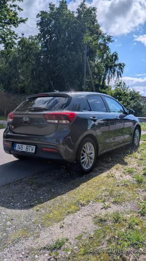 Pelēks Kia Rio 2017 Keila, ar dzinēja tilpumu 1.40 L un nobraukumu 83 tūkst. km par 8000 €, foto 5 vietnē AUTOMOTO.COM.LV
