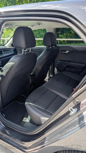 Pelēks Kia Rio 2017 Keila, ar dzinēja tilpumu 1.40 L un nobraukumu 83 tūkst. km par 8000 €, foto 8 vietnē AUTOMOTO.COM.LV