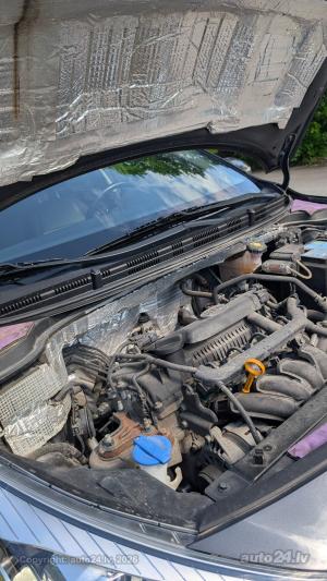 Pelēks Kia Rio 2017 Keila, ar dzinēja tilpumu 1.40 L un nobraukumu 83 tūkst. km par 8000 €, foto 10 vietnē AUTOMOTO.COM.LV