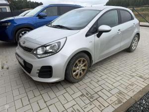 Pelēks Kia Rio 2017 Viļņa, ar dzinēja tilpumu 1.12 L un nobraukumu 163 tūkst. km par 4000 €, foto 3 vietnē AUTOMOTO.COM.LV