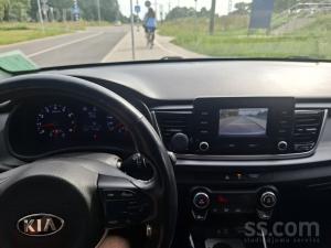Grey Kia Rio 2017 in Riga, with an engine capacity of 1.40 L and mileage of 148 thousand km for 6250 €, photo 7 on AUTOMOTO.COM.LV