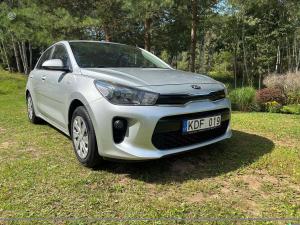Pelēks Kia Rio 2017 Viļņa, ar dzinēja tilpumu 1.25 L un nobraukumu 85 tūkst. km par 6600 €, foto  vietnē AUTOMOTO.COM.LV