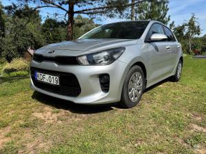 Grey Kia Rio 2017 in Vilnius, with an engine capacity of 1.25 L and mileage of 85 thousand km for 6600 €, photo 5 on AUTOMOTO.COM.LV