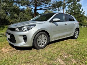 Grey Kia Rio 2017 in Vilnius, with an engine capacity of 1.25 L and mileage of 85 thousand km for 6600 €, photo 6 on AUTOMOTO.COM.LV
