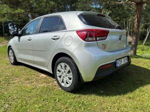 Grey Kia Rio 2017 in Vilnius, with an engine capacity of 1.25 L and mileage of 85 thousand km for 6600 €, photo 8 on AUTOMOTO.COM.LV