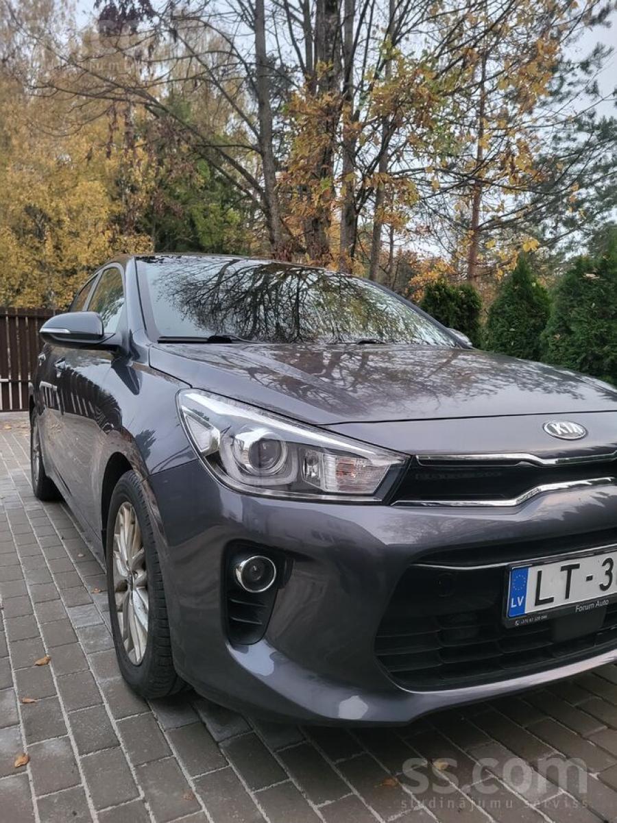Grey Kia Rio 2018 in Riga, with an engine capacity of 1.40 L and mileage of 45 thousand km for 7500 €, photo 3 on AUTOMOTO.COM.LV