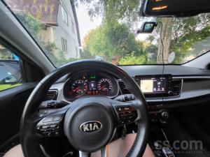 Grey Kia Rio 2018 in Riga, with an engine capacity of 1.40 L and mileage of 45 thousand km for 7500 €, photo 13 on AUTOMOTO.COM.LV