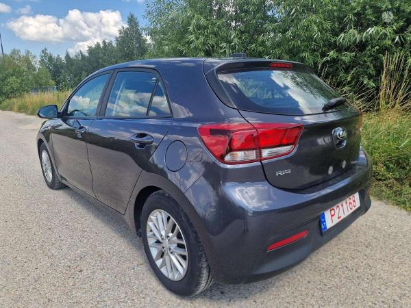 Pelēks Kia Rio 2018 Viļņa, ar dzinēja tilpumu 1.40 L un nobraukumu 248 tūkst. km par 5500 €, foto 7 vietnē AUTOMOTO.COM.LV