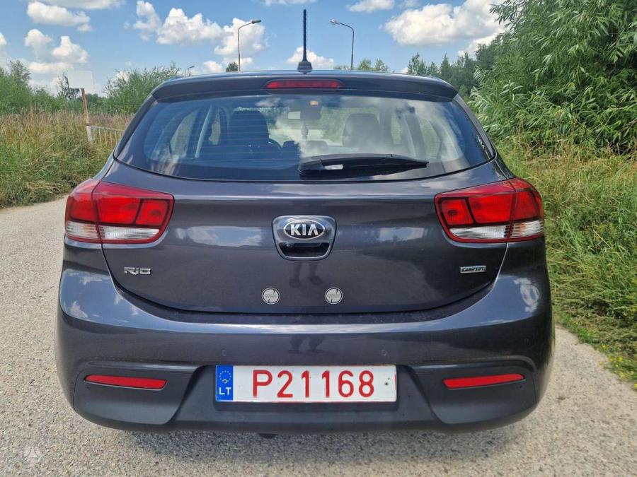 Pelēks Kia Rio 2018 Viļņa, ar dzinēja tilpumu 1.40 L un nobraukumu 248 tūkst. km par 5500 €, foto 9 vietnē AUTOMOTO.COM.LV