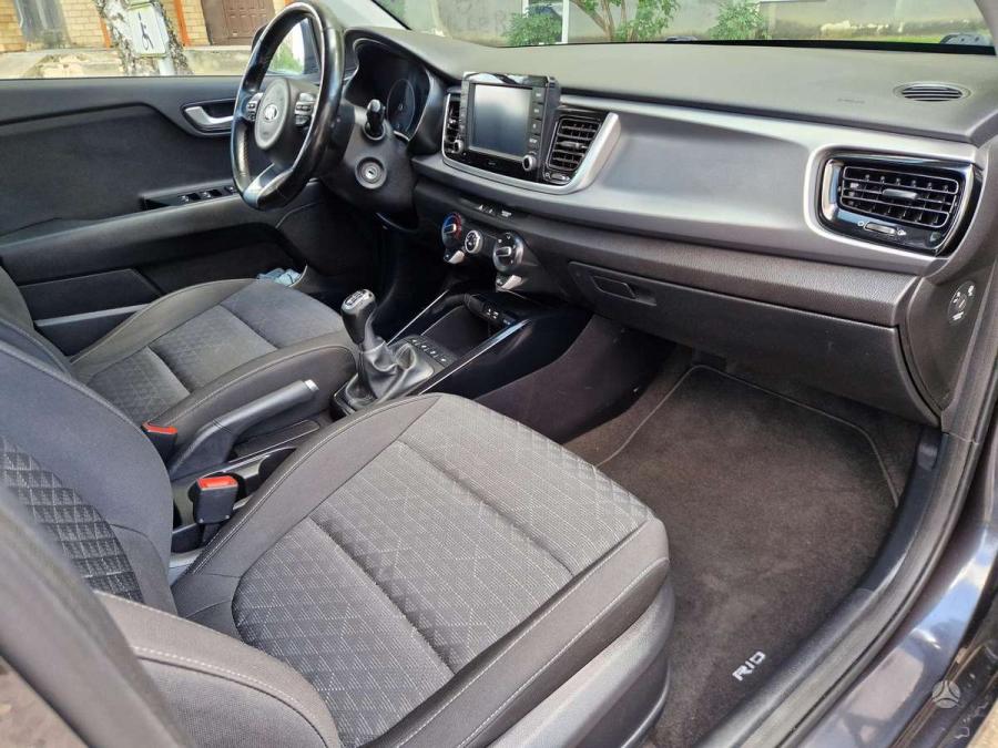 Pelēks Kia Rio 2018 Viļņa, ar dzinēja tilpumu 1.40 L un nobraukumu 248 tūkst. km par 5500 €, foto 15 vietnē AUTOMOTO.COM.LV