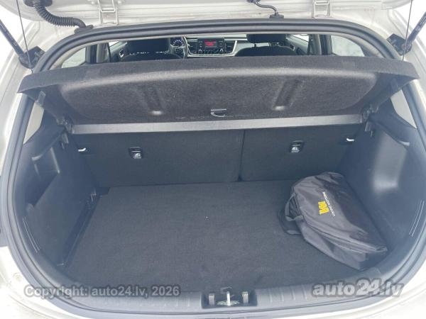 Grey Kia Rio 2019 in Tallinn, with an engine capacity of 1.20 L and mileage of 106 thousand km for 7990 €, photo 11 on AUTOMOTO.COM.LV
