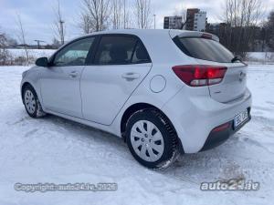 Pelēks Kia Rio 2019 Tallina, ar dzinēja tilpumu 1.20 L un nobraukumu 106 tūkst. km par 7990 €, foto 4 vietnē AUTOMOTO.COM.LV