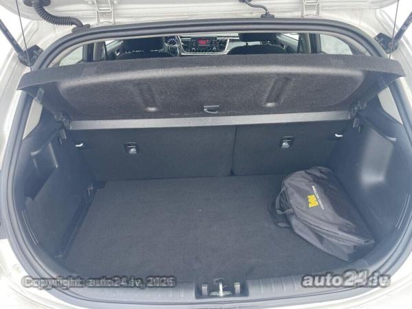 Grey Kia Rio 2019 in Tallinn, with an engine capacity of 1.20 L and mileage of 106 thousand km for 7990 €, photo 11 on AUTOMOTO.COM.LV