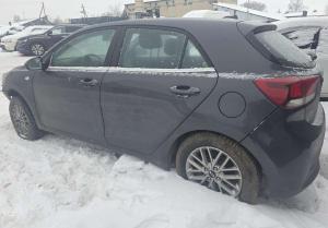 Grey Kia Rio 2020 in Taurage, with an engine capacity of 1.25 L and mileage of 84 thousand km for 4900 €, photo 3 on AUTOMOTO.COM.LV