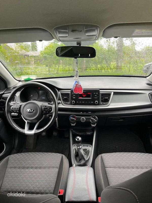 Grey Kia Rio 2021 in Tallinn, with an engine capacity of 1.20 L and mileage of 50 thousand km for 10000 €, photo 8 on AUTOMOTO.COM.LV