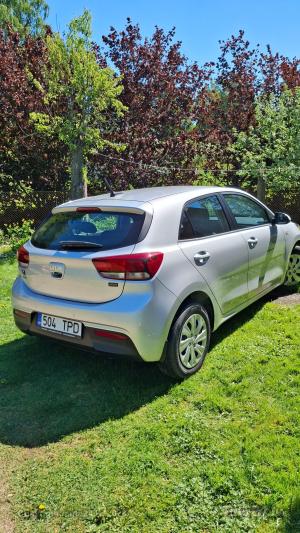 Pelēks Kia Rio 2023 Tartu, ar dzinēja tilpumu 1.20 L un nobraukumu 9 tūkst. km par 15900 €, foto 5 vietnē AUTOMOTO.COM.LV