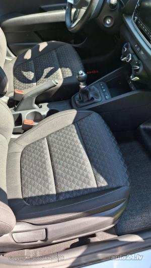 Pelēks Kia Rio 2023 Tartu, ar dzinēja tilpumu 1.20 L un nobraukumu 9 tūkst. km par 15900 €, foto 7 vietnē AUTOMOTO.COM.LV