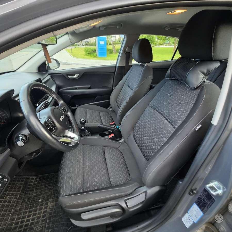 Grey Kia Rio 2023 in Kaunas, with an engine capacity of 1.20 L and mileage of 48 thousand km for 11500 €, photo 9 on AUTOMOTO.COM.LV