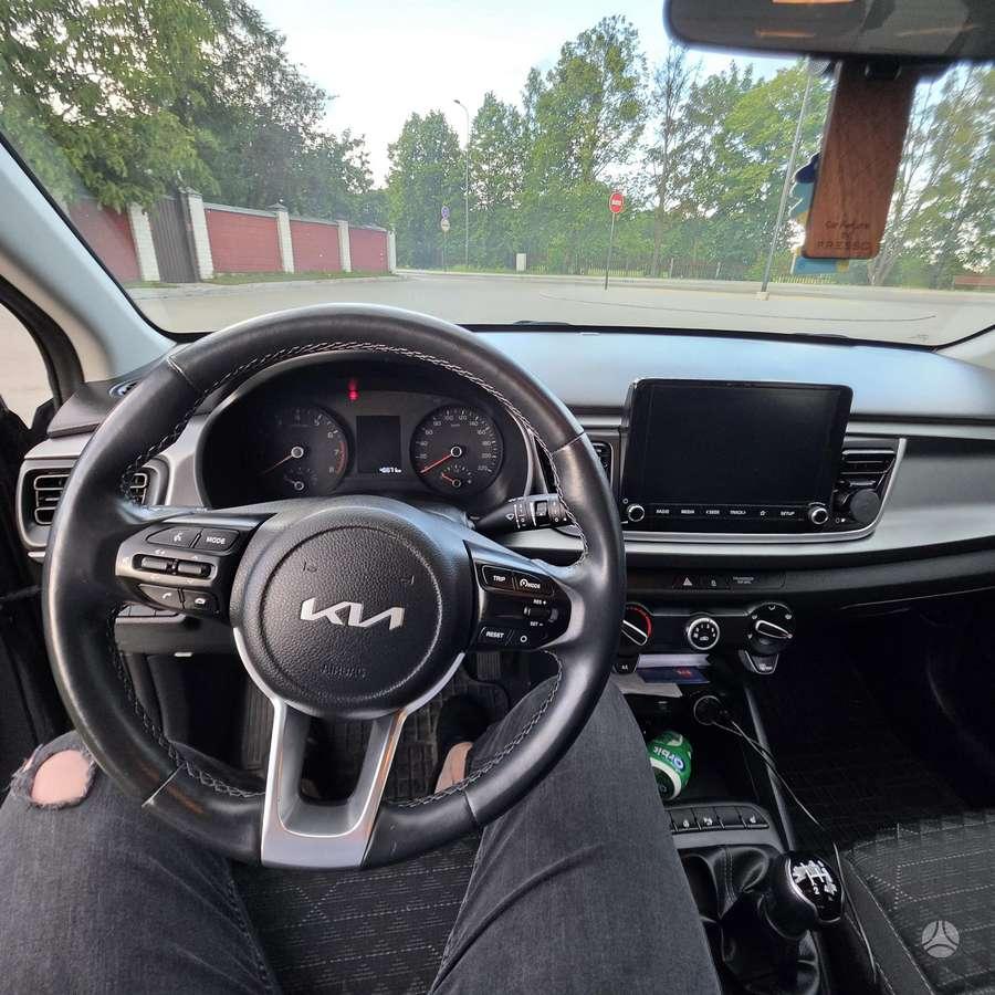 Grey Kia Rio 2023 in Kaunas, with an engine capacity of 1.20 L and mileage of 48 thousand km for 11500 €, photo 12 on AUTOMOTO.COM.LV