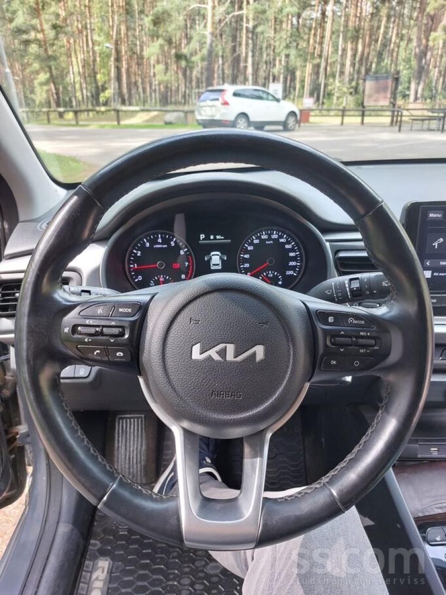 Grey Kia Rio 2023 in Riga, with an engine capacity of 1.00 L and mileage of 98 thousand km for 13200 €, photo 14 on AUTOMOTO.COM.LV