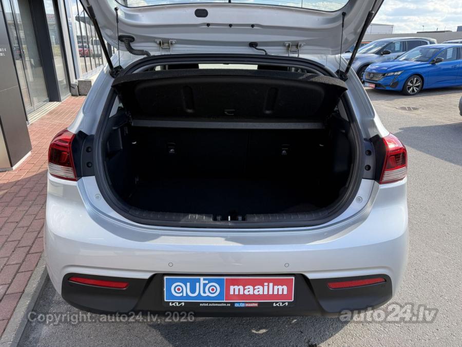 Pelēks Kia Rio 2024 Veru, ar dzinēja tilpumu 1.00 L un nobraukumu 49 tūkst. km par 16900 €, foto 14 vietnē AUTOMOTO.COM.LV