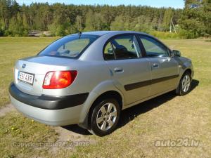 Grey Kia Rio 2006 in Tallinn, with an engine capacity of 1.40 L and mileage of 176 thousand km for 2500 €, photo 3 on AUTOMOTO.COM.LV