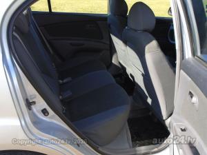 Grey Kia Rio 2006 in Tallinn, with an engine capacity of 1.40 L and mileage of 176 thousand km for 2500 €, photo 9 on AUTOMOTO.COM.LV