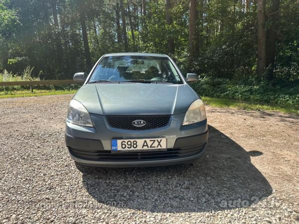 Grey Kia Rio 2007 in Tallinn, with an engine capacity of 1.40 L and mileage of 155 thousand km for 1600 €, photo 1 on AUTOMOTO.COM.LV
