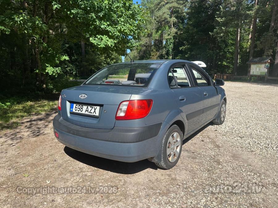 Pelēks Kia Rio 2007 Tallina, ar dzinēja tilpumu 1.40 L un nobraukumu 155 tūkst. km par 1600 €, foto 4 vietnē AUTOMOTO.COM.LV