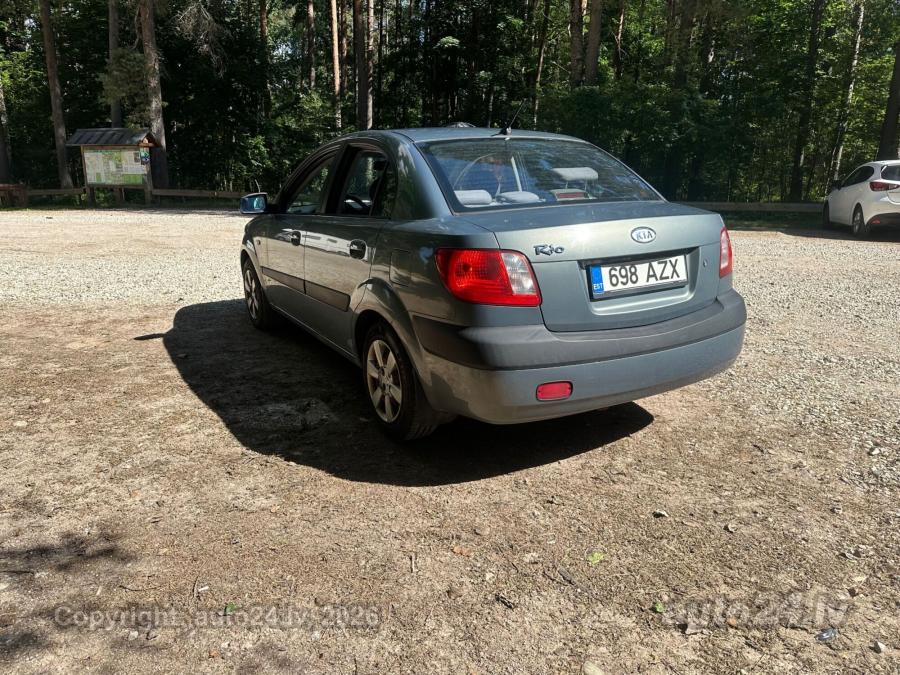 Pelēks Kia Rio 2007 Tallina, ar dzinēja tilpumu 1.40 L un nobraukumu 155 tūkst. km par 1600 €, foto 6 vietnē AUTOMOTO.COM.LV
