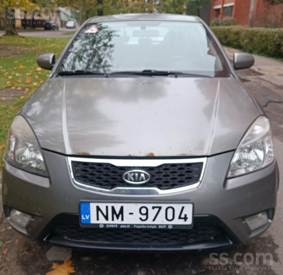 Pelēks Kia Rio 2011 Rīga, ar dzinēja tilpumu 1.50 L un nobraukumu 267 tūkst. km par 1450 €, foto 1 vietnē AUTOMOTO.COM.LV