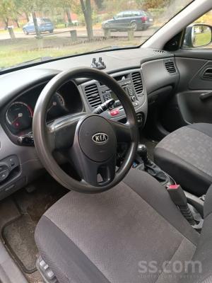Pelēks Kia Rio 2011 Rīga, ar dzinēja tilpumu 1.50 L un nobraukumu 267 tūkst. km par 1450 €, foto 9 vietnē AUTOMOTO.COM.LV