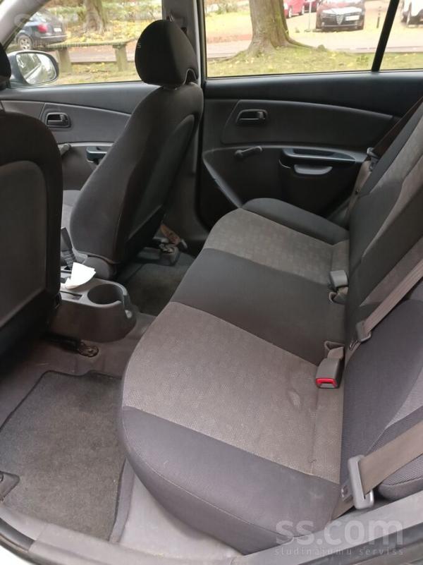 Pelēks Kia Rio 2011 Rīga, ar dzinēja tilpumu 1.50 L un nobraukumu 267 tūkst. km par 1450 €, foto 10 vietnē AUTOMOTO.COM.LV