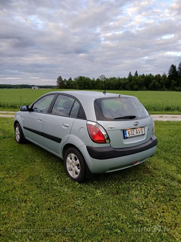 Kia Rio 2005 in Narva, with an engine capacity of 1.40 L and mileage of 133 thousand km for 2200 €, photo 3 on AUTOMOTO.COM.LV
