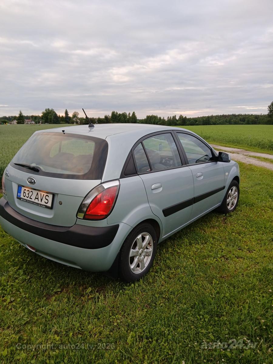 Kia Rio 2005 in Narva, with an engine capacity of 1.40 L and mileage of 133 thousand km for 2200 €, photo 7 on AUTOMOTO.COM.LV
