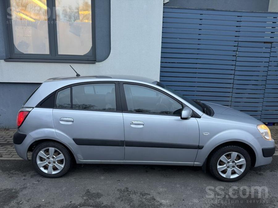 Kia Rio 2008 in Riga, with an engine capacity of 1.40 L and mileage of 143 thousand km for 3090 €, photo 2 on AUTOMOTO.COM.LV