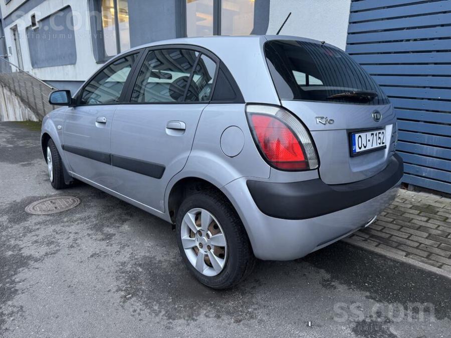 Kia Rio 2008 in Riga, with an engine capacity of 1.40 L and mileage of 143 thousand km for 3090 €, photo 5 on AUTOMOTO.COM.LV
