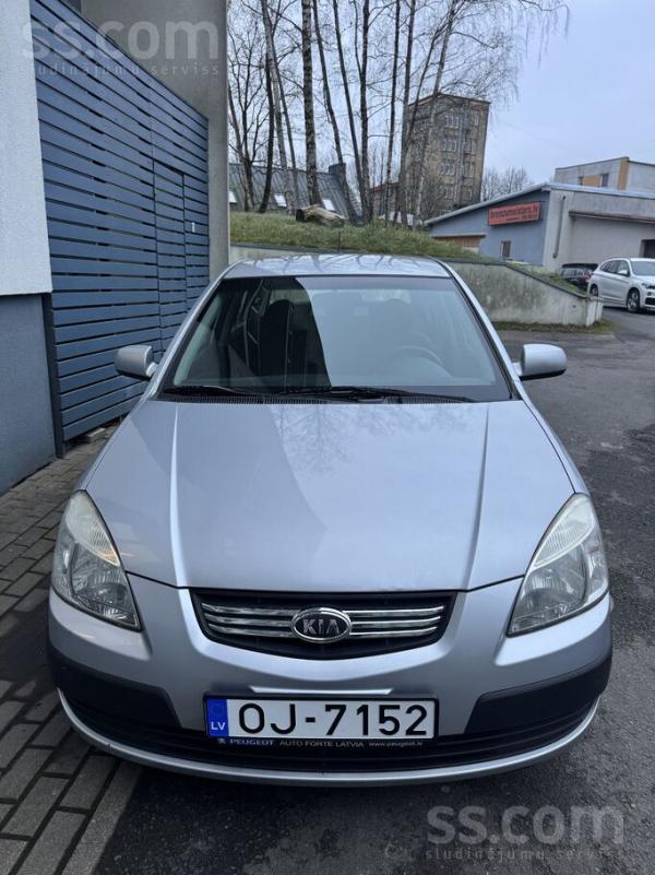 Kia Rio 2008 in Riga, with an engine capacity of 1.40 L and mileage of 143 thousand km for 3090 €, photo 6 on AUTOMOTO.COM.LV