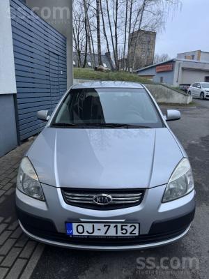 Kia Rio 2008 in Riga, with an engine capacity of 1.40 L and mileage of 143 thousand km for 3090 €, photo 6 on AUTOMOTO.COM.LV