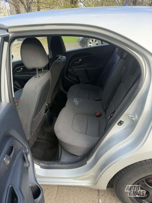 Kia Rio 2012 Viļņa, ar dzinēja tilpumu 1.10 L un nobraukumu 200 tūkst. km par 3500 €, foto 6 vietnē AUTOMOTO.COM.LV
