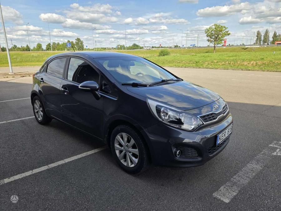 Kia Rio 2013 Kuršėnai, ar dzinēja tilpumu 1.40 L un nobraukumu 127 tūkst. km par 3900 €, foto 4 vietnē AUTOMOTO.COM.LV