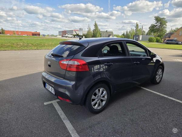 Kia Rio 2013 Kuršėnai, ar dzinēja tilpumu 1.40 L un nobraukumu 127 tūkst. km par 3900 €, foto 4 vietnē AUTOMOTO.COM.LV