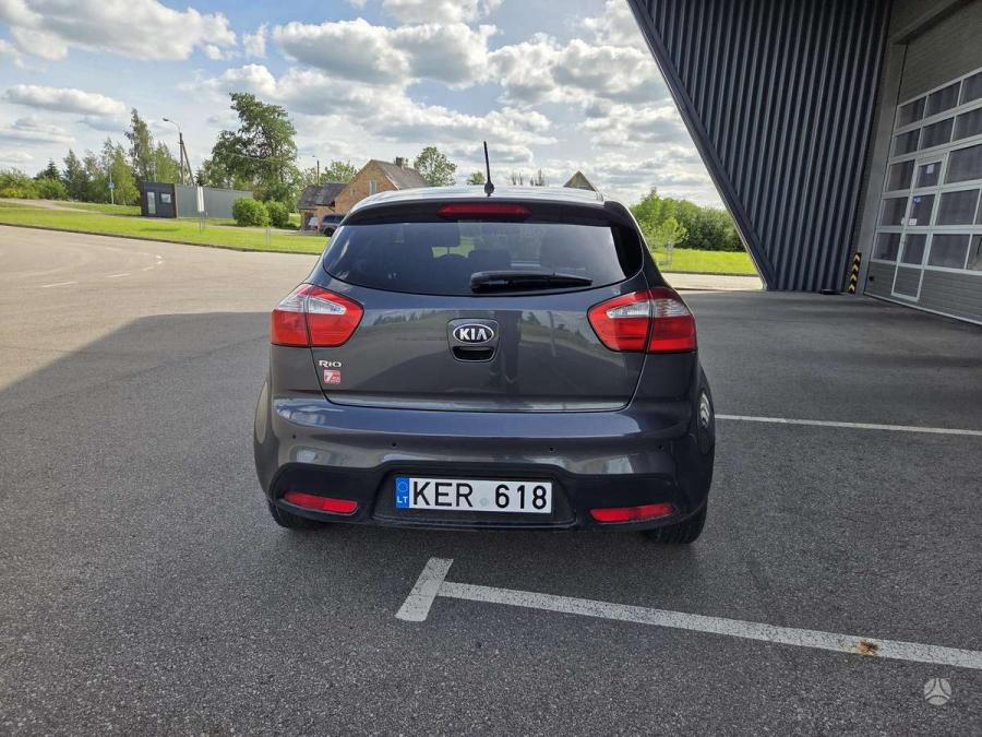 Kia Rio 2013 Kuršėnai, ar dzinēja tilpumu 1.40 L un nobraukumu 127 tūkst. km par 3900 €, foto 6 vietnē AUTOMOTO.COM.LV