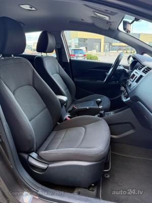 Kia Rio 2013 in Tallinn, with an engine capacity of 1.20 L and mileage of 153 thousand km for 4490 €, photo 9 on AUTOMOTO.COM.LV
