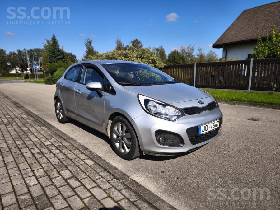 Kia Rio 2014 in Jelgava, with an engine capacity of 1.10 L and mileage of 196 thousand km for 3500 €, photo 3 on AUTOMOTO.COM.LV