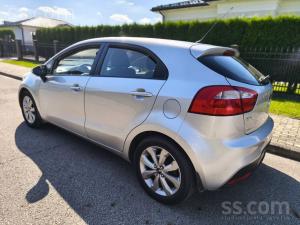 Kia Rio 2014 in Jelgava, with an engine capacity of 1.10 L and mileage of 196 thousand km for 3500 €, photo 5 on AUTOMOTO.COM.LV