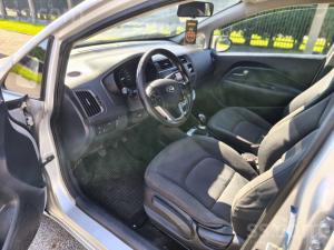 Kia Rio 2014 in Jelgava, with an engine capacity of 1.10 L and mileage of 196 thousand km for 3500 €, photo 6 on AUTOMOTO.COM.LV