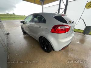 Kia Rio 2014 in Rakvere, with an engine capacity of 1.40 L and mileage of 193 thousand km for 4300 €, photo 7 on AUTOMOTO.COM.LV